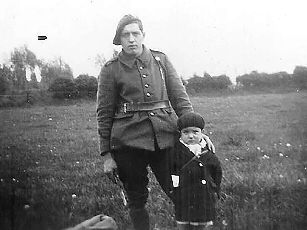 30 Unsung Heroes Who Changed World War II – Garlic Soda