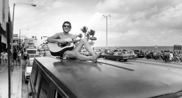 30 Old-School Spring Break Photos To Make You Feel 20 Again – Garlic Soda