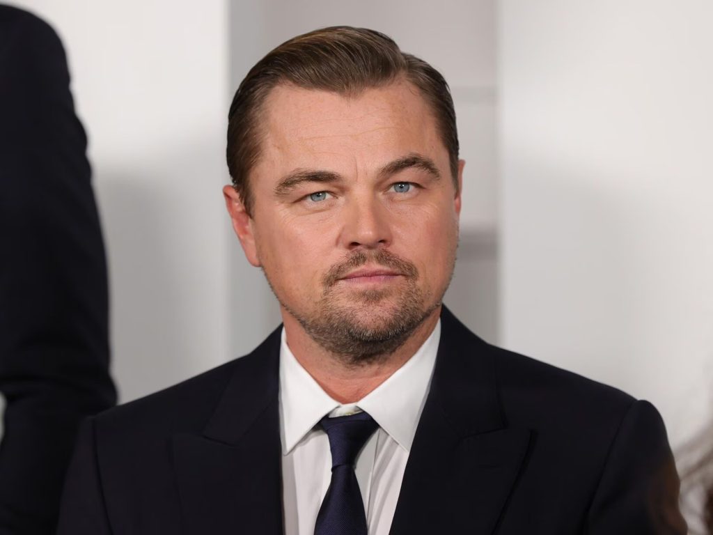 30 Famous Stars Who Grew Up Without Siblings – Garlic Soda