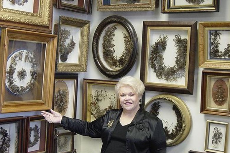 The strange, untold history behind famous museum exhibits – Garlic Soda