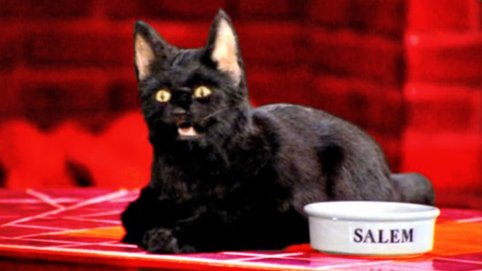 30 TV and movie pets that had no business being that iconic – Garlic Soda
